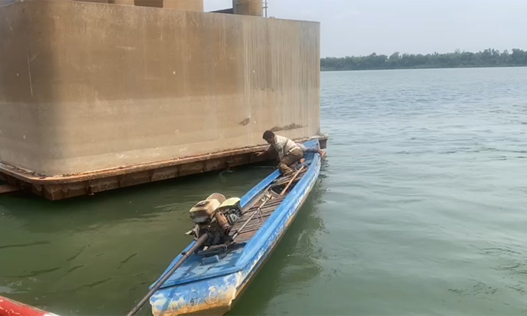 ប្រទះឃើញសពអណ្តែតទឹក ទើរនៅគល់ស្ពានទន្លេមេគង្គក្រចេះ