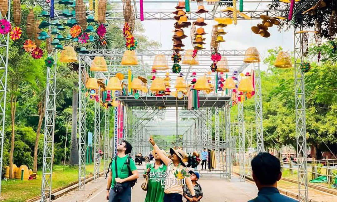 រដ្ឋមន្ត្រីណែនាំឱ្យរក្សាតម្លៃផលិតផលទេសចរណ៍សមរម្យ នាឱកាសបុណ្យចូលឆ្នាំថ្មី